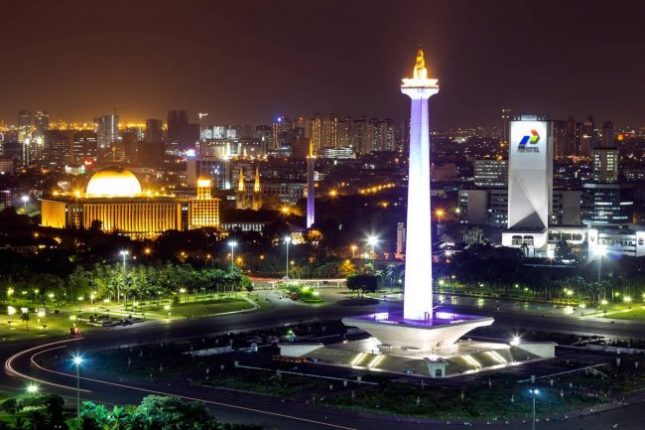 Monumen Nasional : Lokasi, Fasilitas dan Tarif Masuk 2025